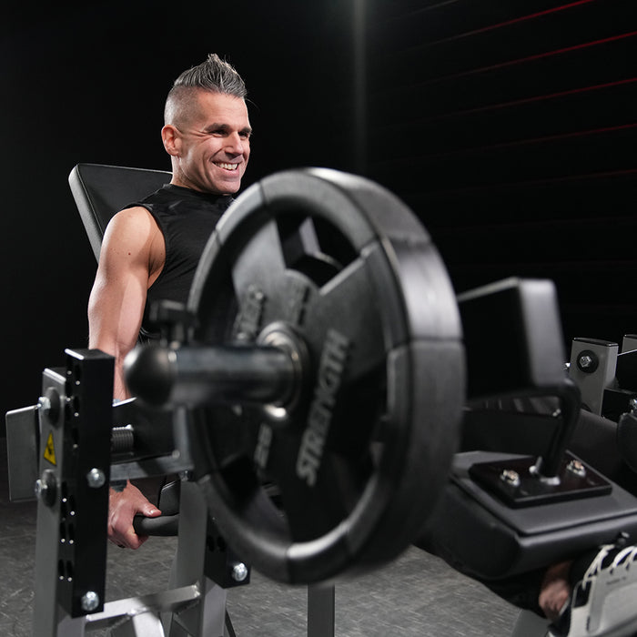 Hammer Strength Plate-Loaded Iso-Lateral Leg Extension | Life Fitness Shop