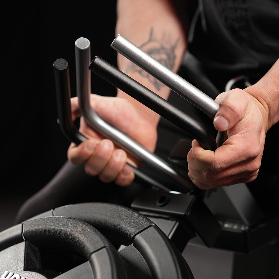 Plate-Loaded Lateral Raise | Hammer Strength Outlet