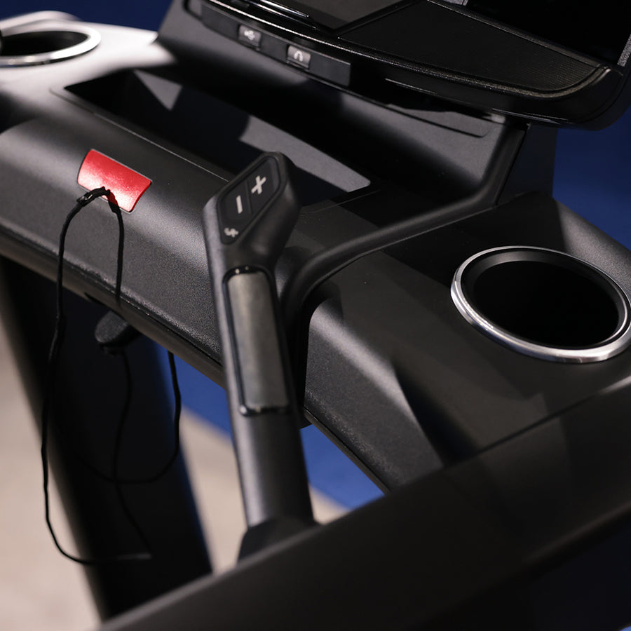 Club Series+ Treadmill | Life Fitness Shop