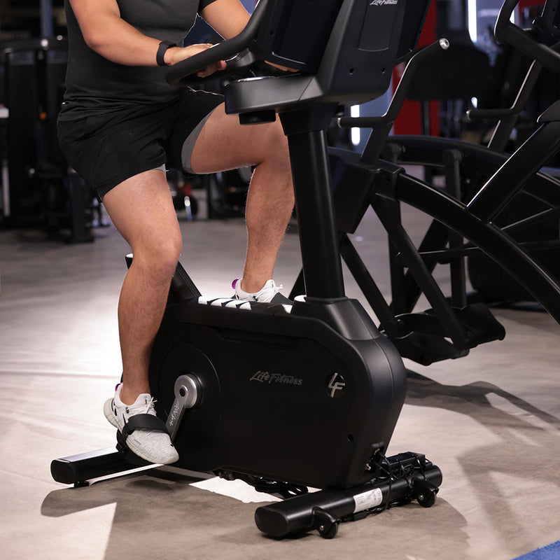 Club Series+ Upright Lifecycle® Bike | Life Fitness Shop